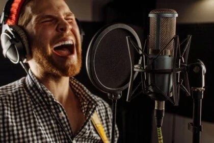 How to Sing Falsetto – Learn & Improve Quickly