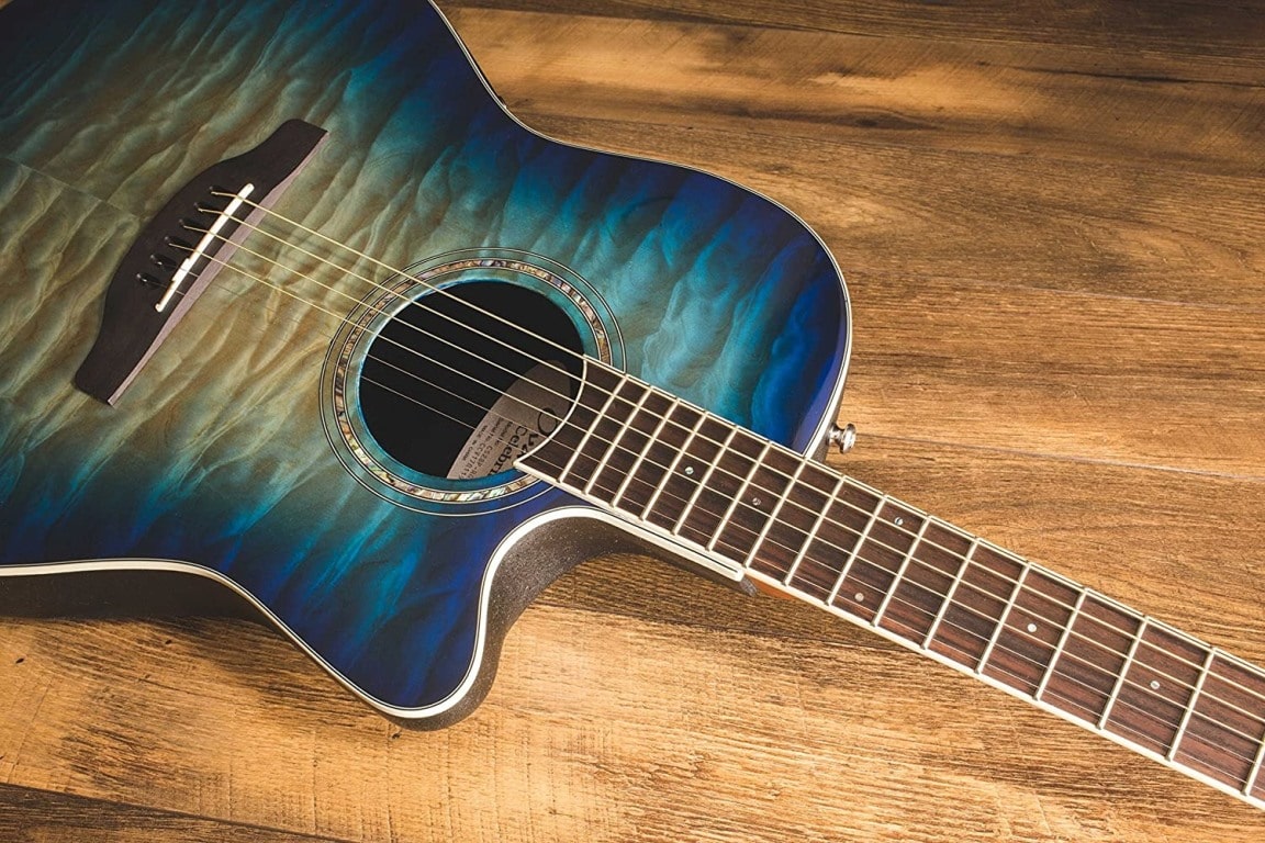 Round Back Guitars - Overview and Comparison with Flat Back
