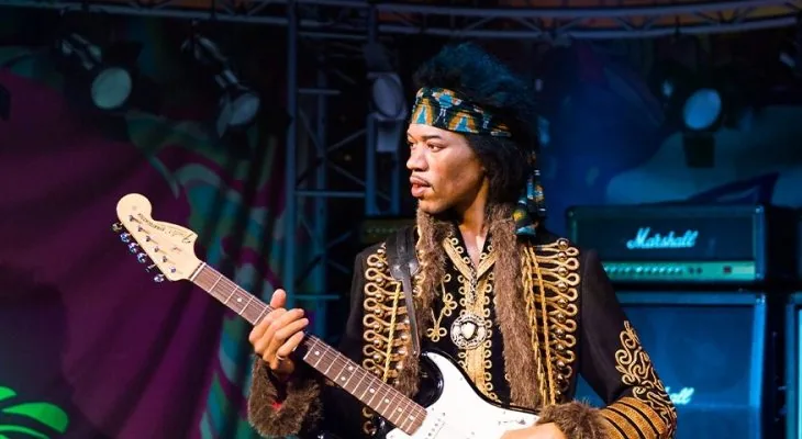 Jimi Hendrix Amp Settings, Guitars & Gear for His Signature Tone!