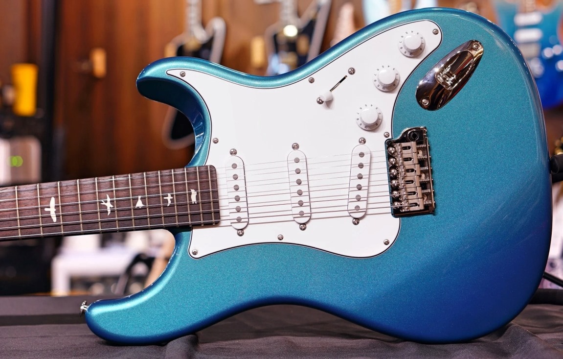 Stratocaster Cost (Fender & Squier) - Cheapest & Expensive!