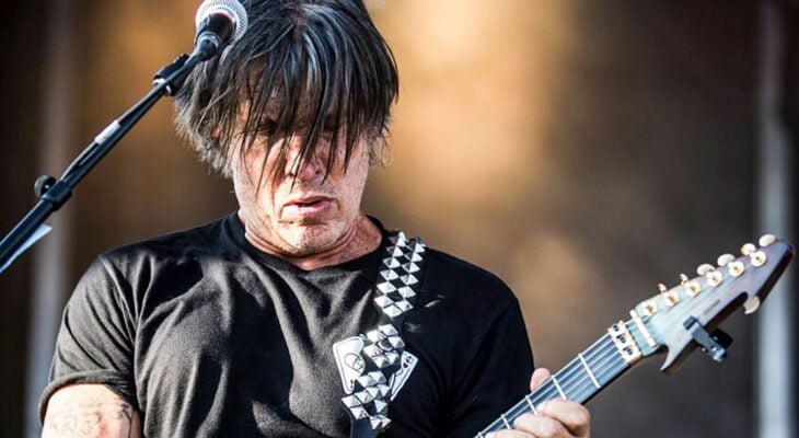 George Lynch Amp Settings & Gear to Reproduce His Guitar Tone!