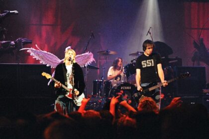 Grunge vs Punk (& 'Grungy Punk') - Music Educator Explains!