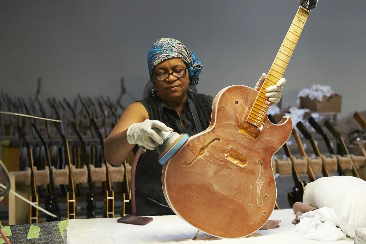 Where Are Gibson Guitars Made? (Their Factory Locations!)