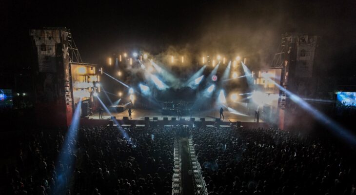 How Long Do Concerts Usually Last? - Key Factors Behind It!