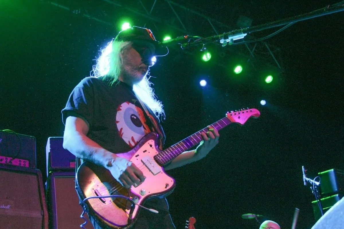 J Mascis Amp Settings - Get that Dinosaur Jr. Guitar Tone!